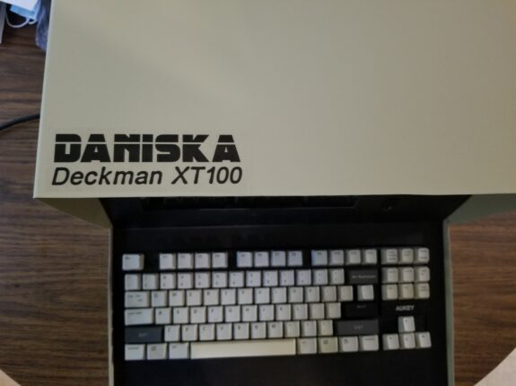 Raspberry Pi Terminal (Deckman) – Daniska Engineering